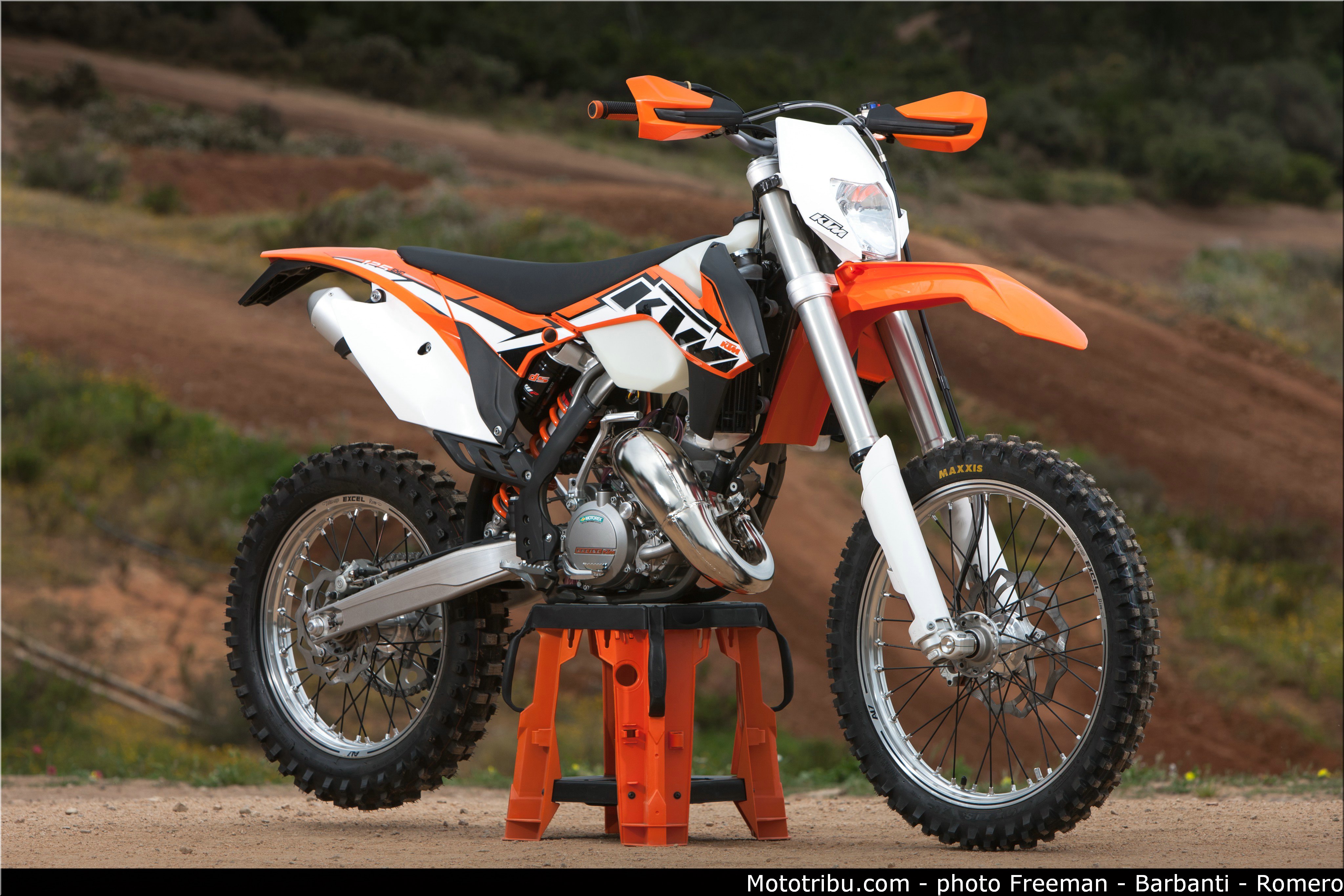 2014 KTM 125 EXC Moto ZombDrive COM