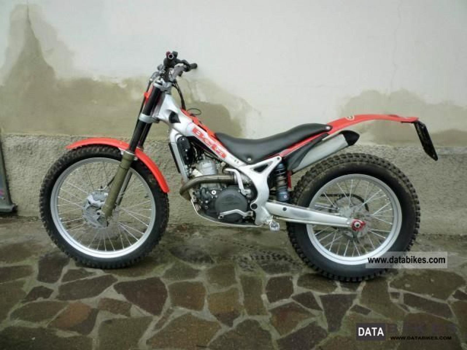 Beta Beta REV-4T - Moto.ZombDrive.COM